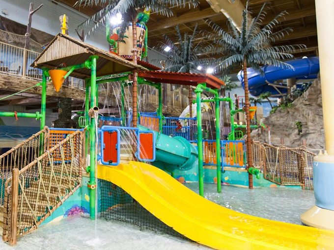 Edgewater Hotel and Waterpark 2