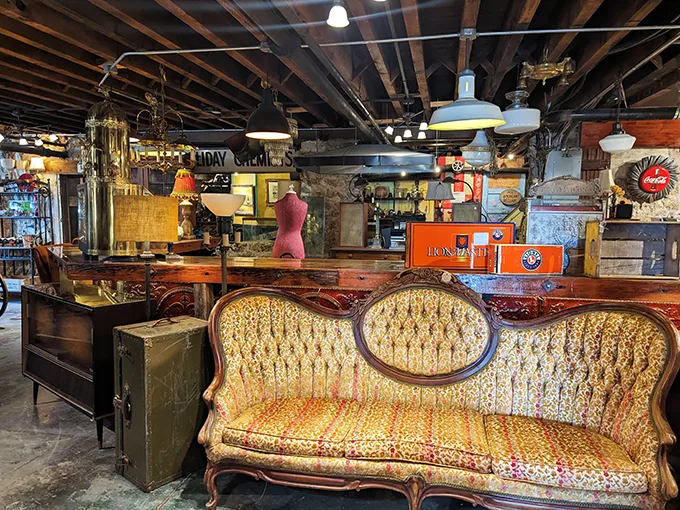 Elizabeth's Grand Antique Co. 2