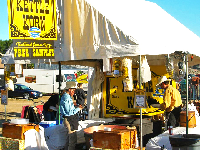 Elkhorn Antique Flea Market 7