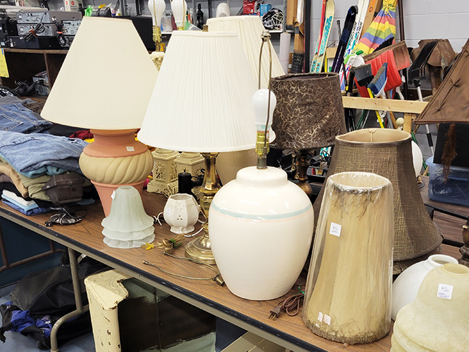Free, Cheap, and Antique Store - Thrift Store 3
