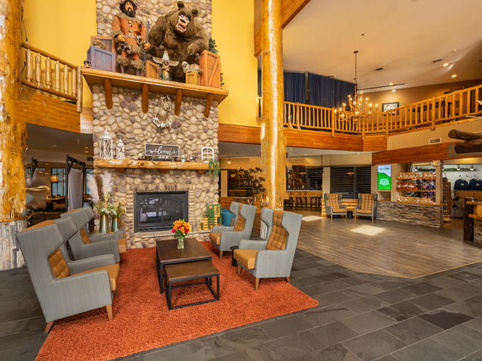 Grizzly Jack's Grand Bear Resort 2