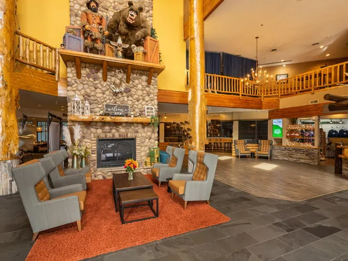 Grizzly Jack's Grand Bear Resort 2