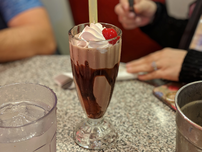 Gus's Diner 4