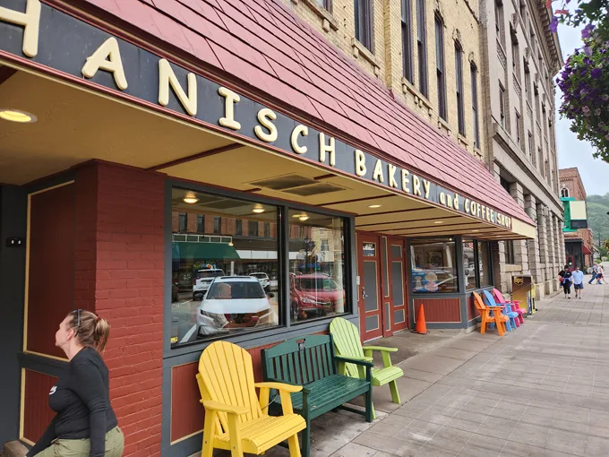 Hanisch Bakery and Coffee Shop 1