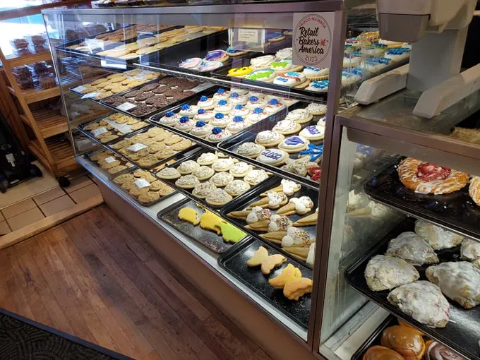 Hanisch Bakery and Coffee Shop 7