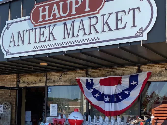 Haupt Antiek Market 1