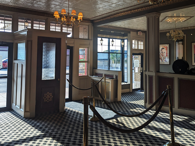 Heights Theater 2