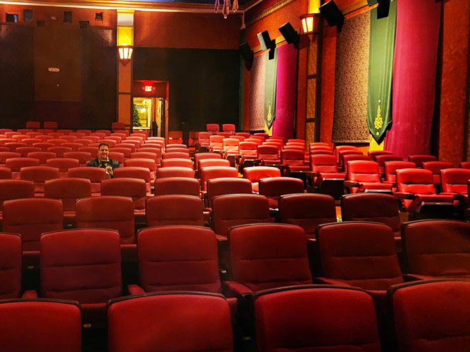 Heights Theater 7