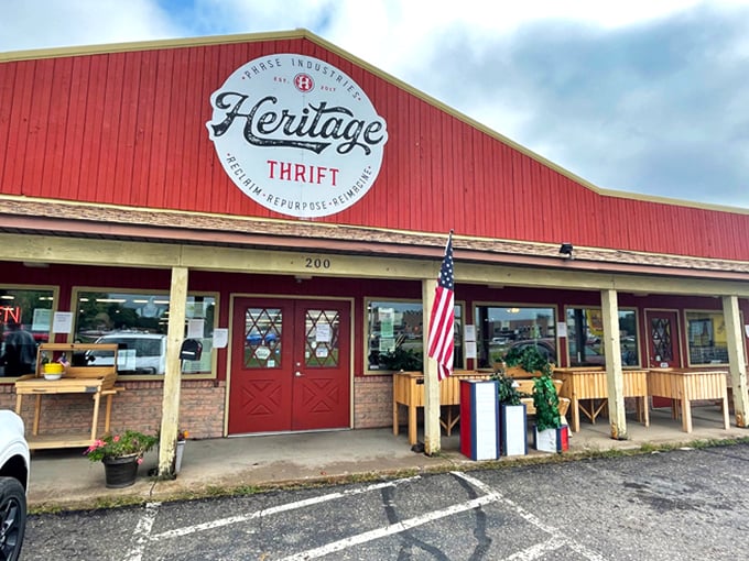 Heritage Thrift 8