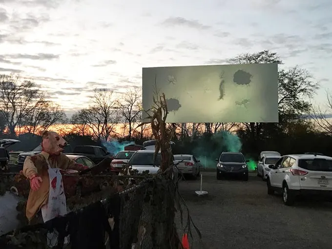 Holiday Auto Theatre 2