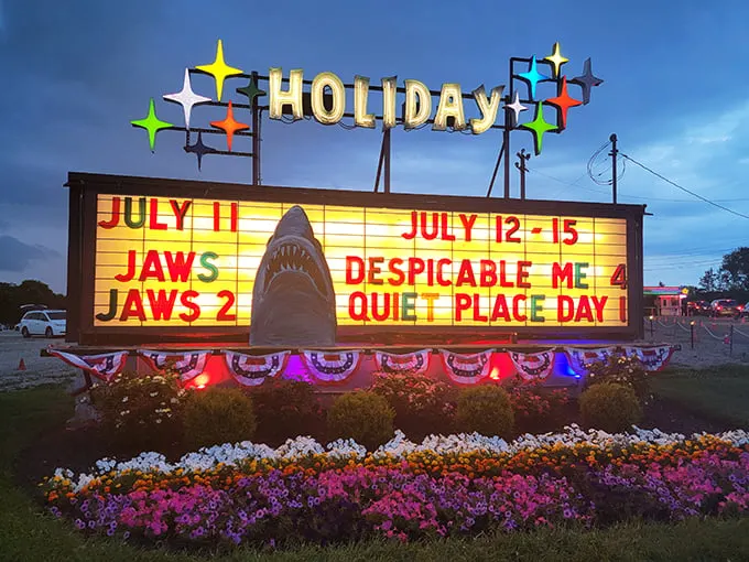 Holiday Auto Theatre 3