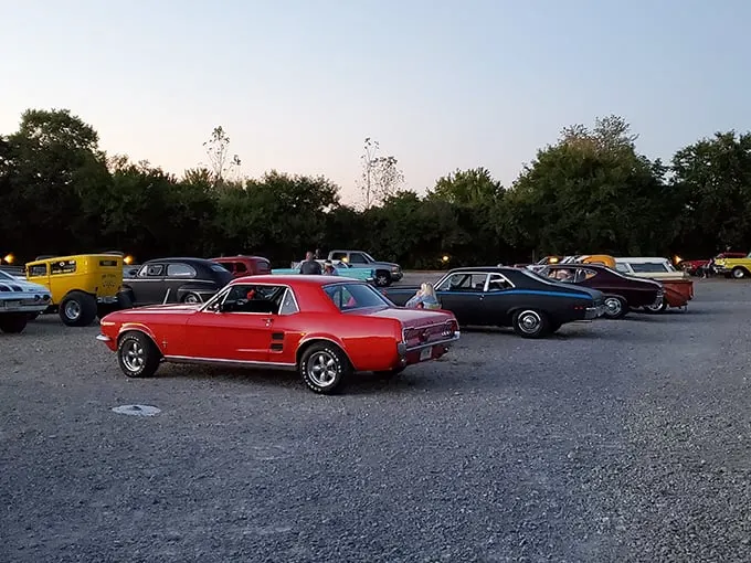 Holiday Auto Theatre 4