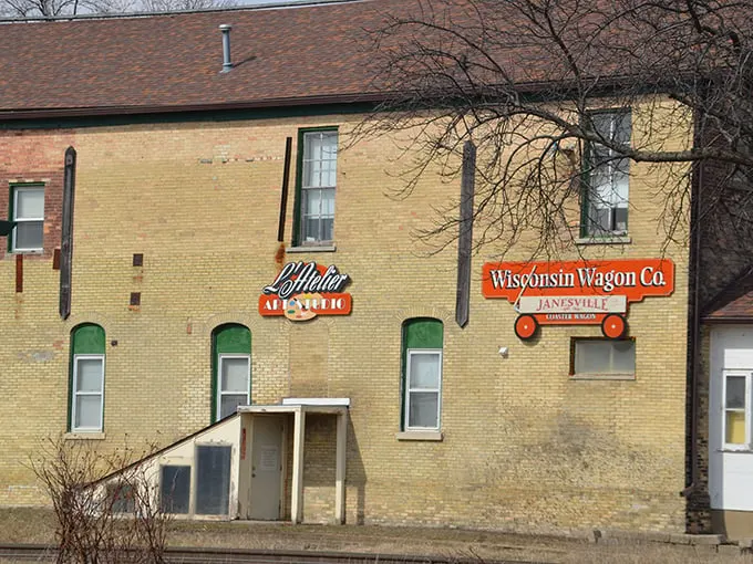 Janesville 7