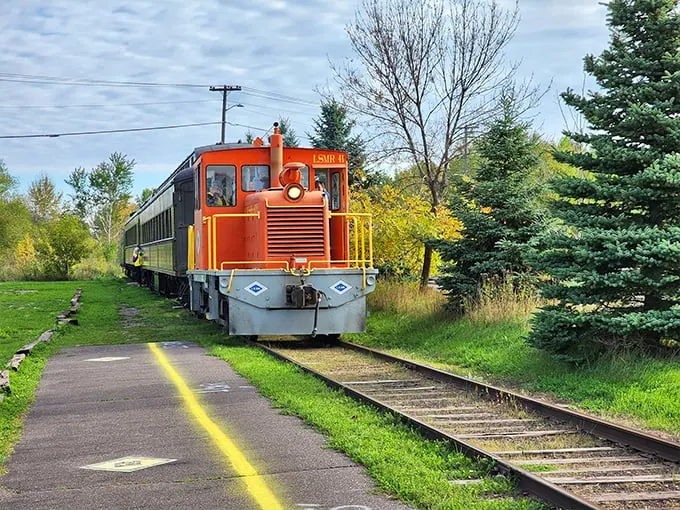 Lake Superior And Mississippi Railroad 1
