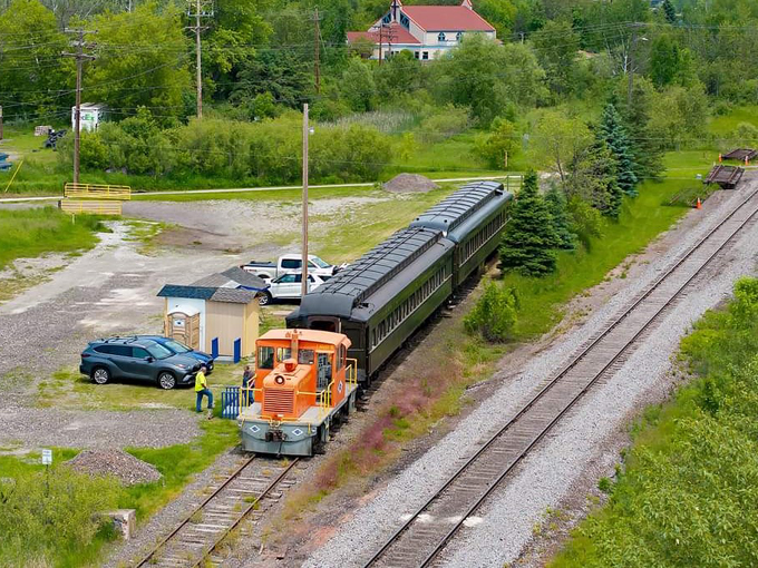 Lake Superior And Mississippi Railroad 9