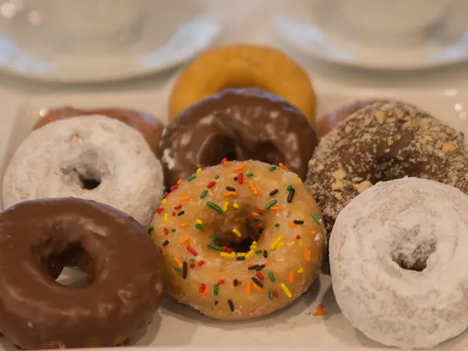 Linda's Bakery 4