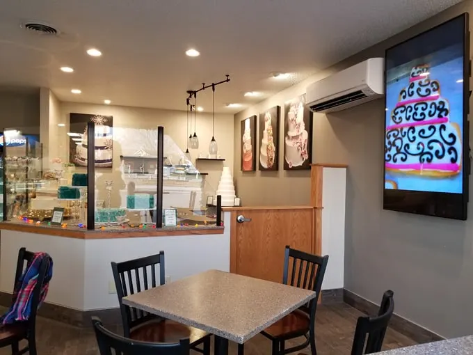 Linda's Bakery 8