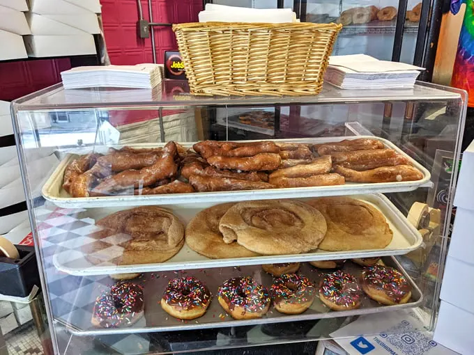Lindsey's Bakery 2