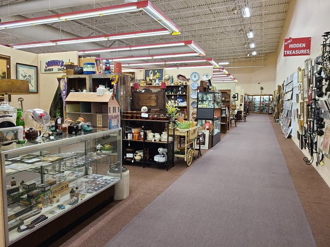 Medina Antique Mall 7