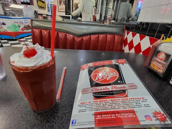 Mega Classic Diner 4