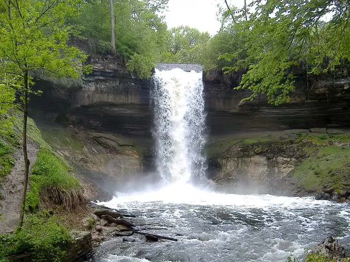 minnehaha falls 1