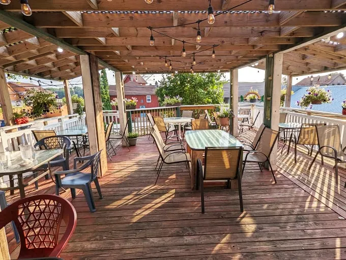 Monarch Public House 9