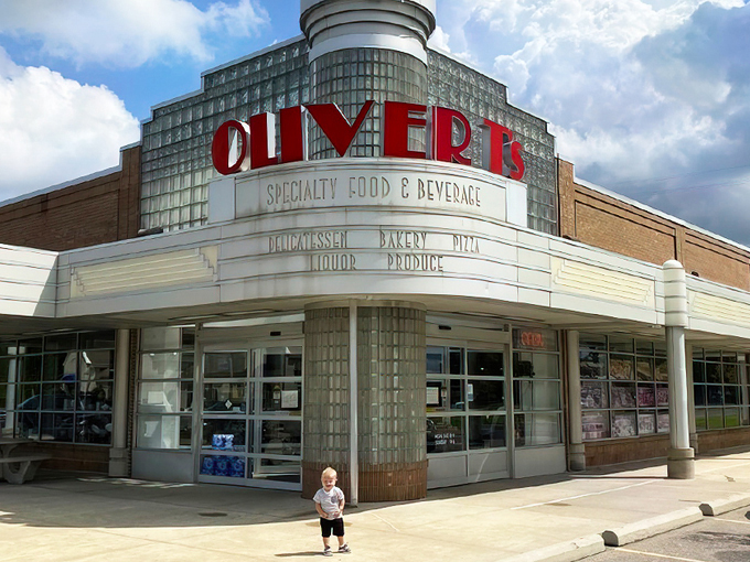 Oliver T's Market 1
