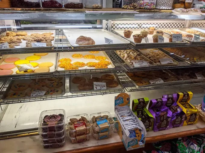 Oliver T's Market 4