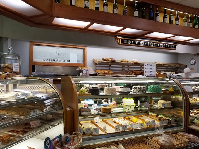 Oliver T's Market 6