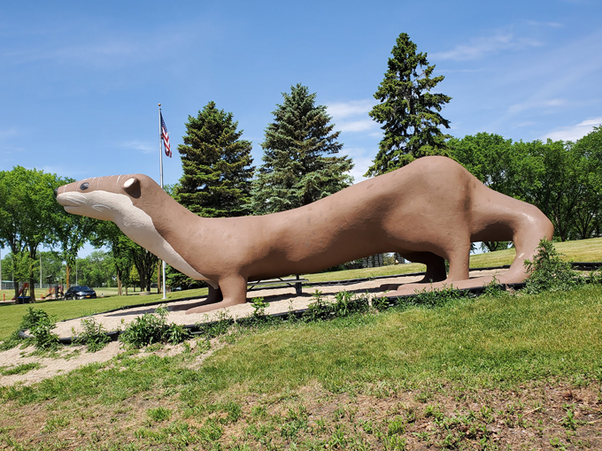 Otto the Otter 3