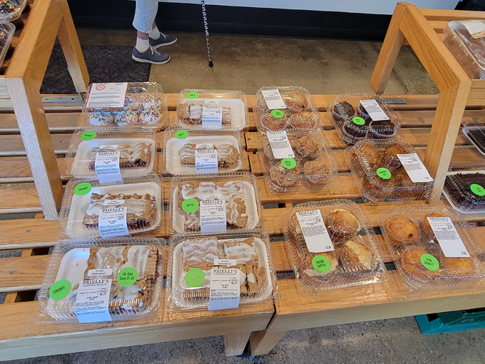 Paielli’s Bakery 7