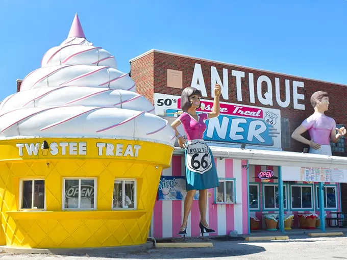 Pink Elephant Antique Mall 1