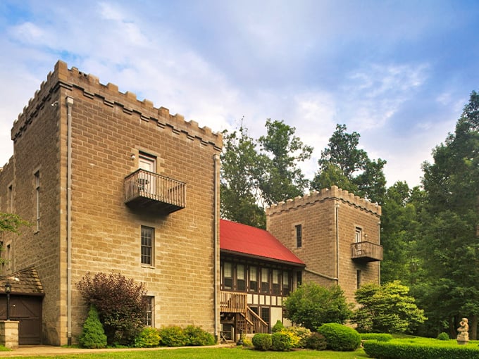 Ravenwood Castle 1