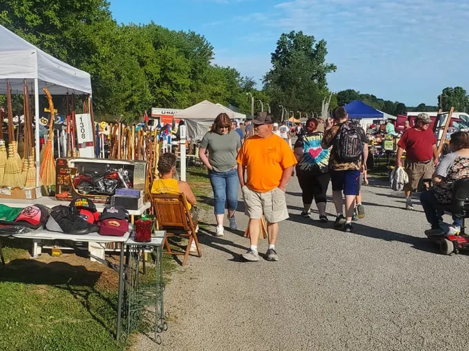 Rogers Flea Market & Auctions 6