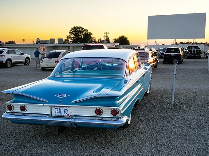Rt 66 Skyview Drive-In 1