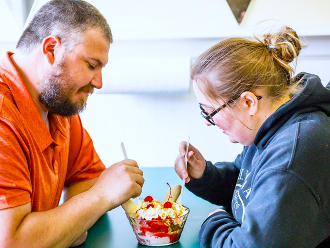 Scoopy Doo's Old Fashioned Ice Cream 9