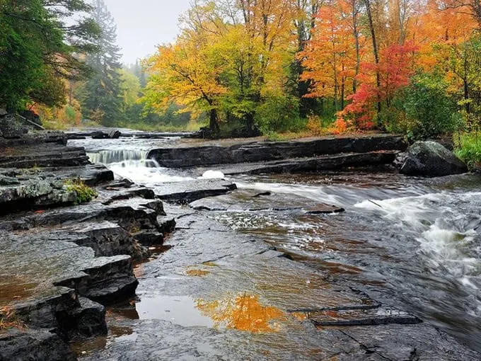 Sturgeon Falls Trail (Nisula)