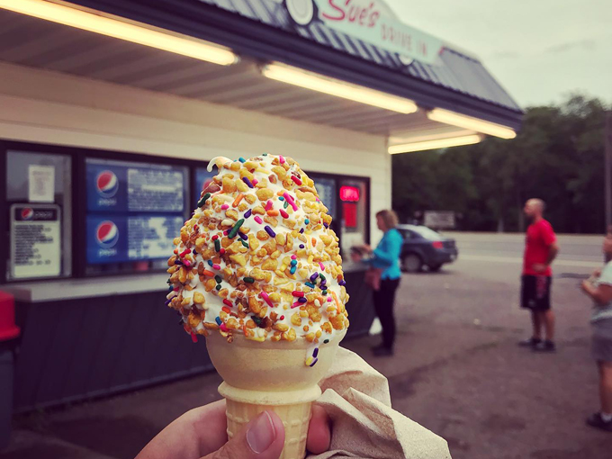 sue's drive in 7