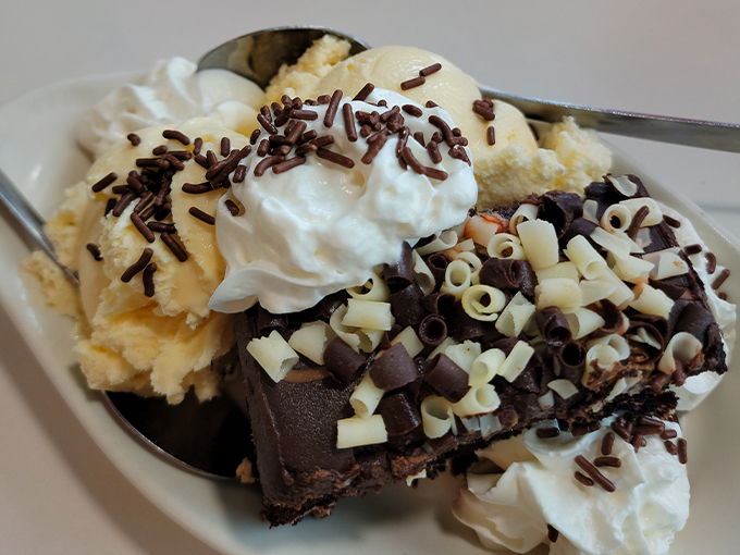 Comet Classic Diner & Creamery 5