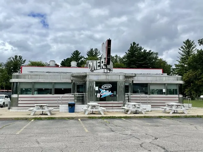 Comet Classic Diner & Creamery 8