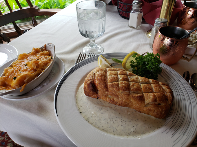 The English Inn 4
