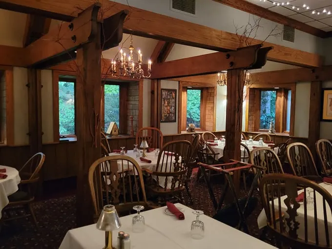 The English Inn 9