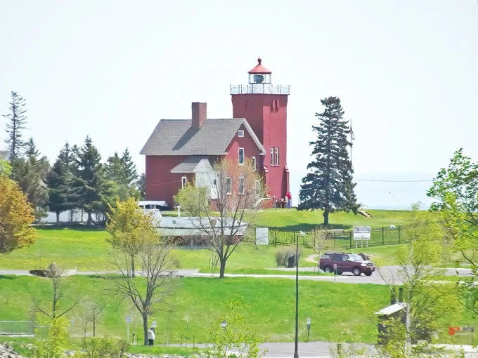 The North Shore Scenic Railroad 8