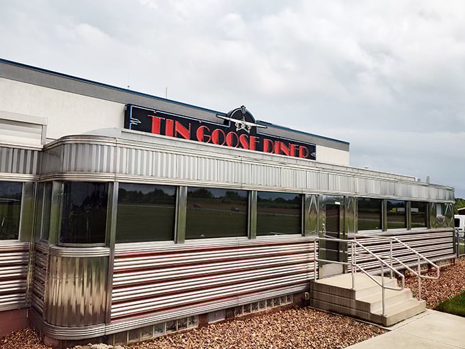 Tin Goose Diner 9