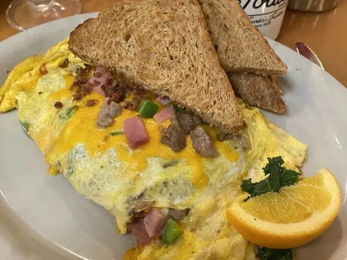 Tobie's Restaurant & Bakery 5