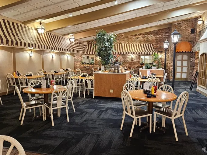 Tobie's Restaurant & Bakery 6