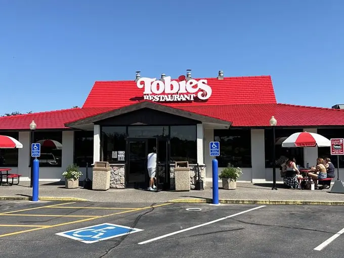 Tobie’s Restaurant & Bakery 7