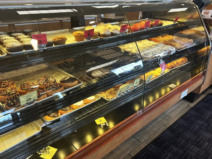 Tobie's Restaurant & Bakery 8