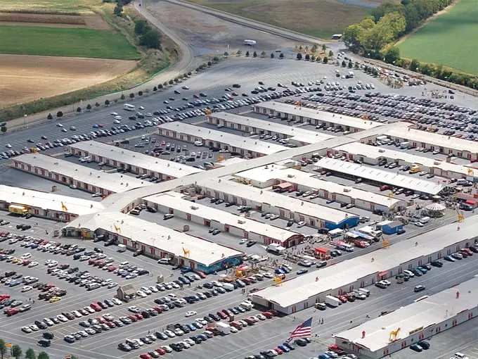 Traders World Market 1