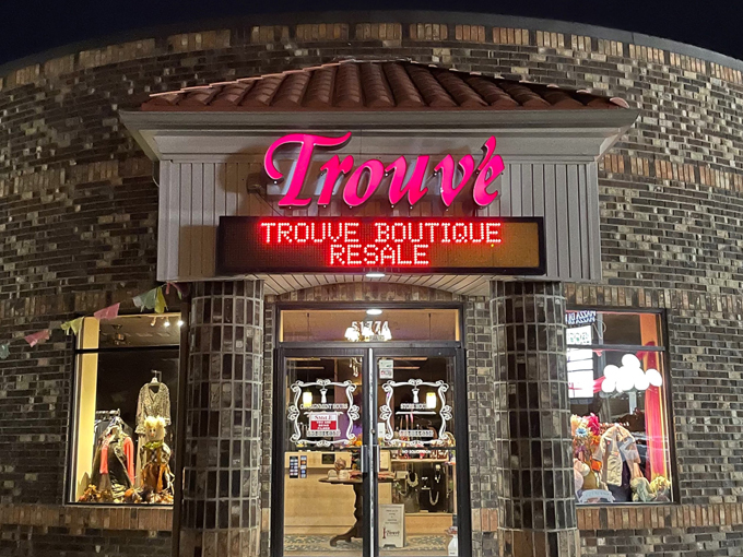 Trouve Boutique Resale (Shelby Township) 1